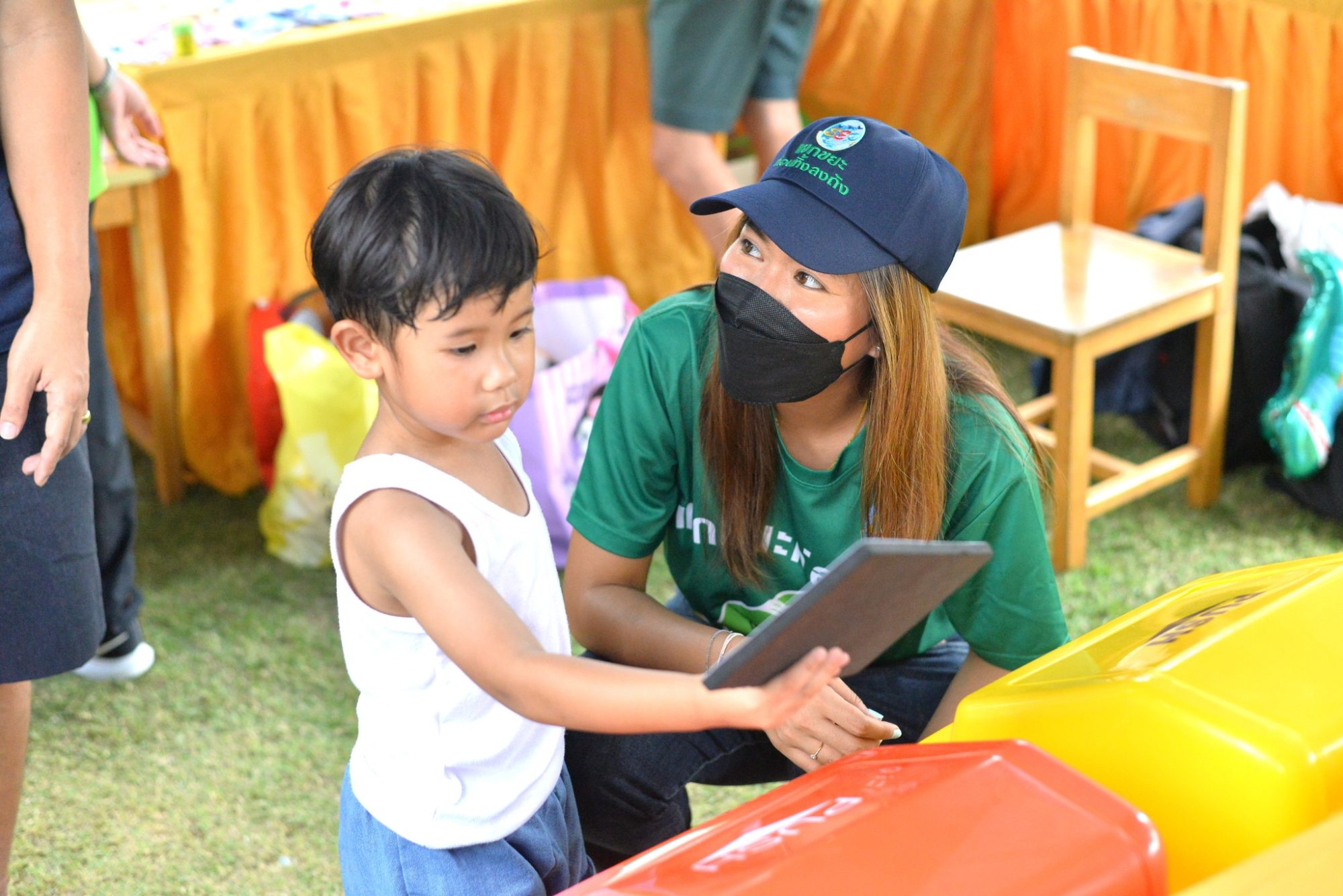 EEP Group จัดบูธให้ความรู้เรื่องการคัดแยกขยะให้กับเด็กนักเรียน ...
